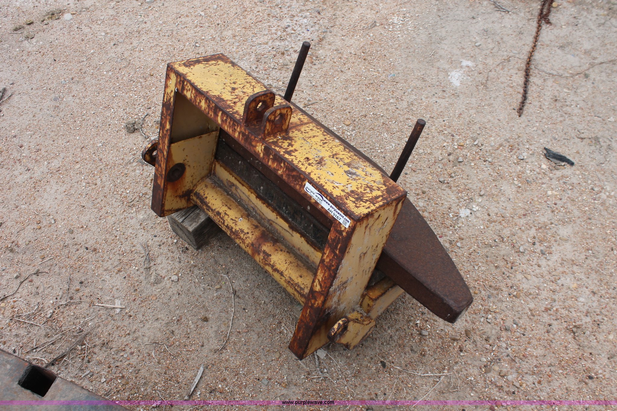 Three point counter weight bed in Hutchinson, KS | Item AH9167 sold ...