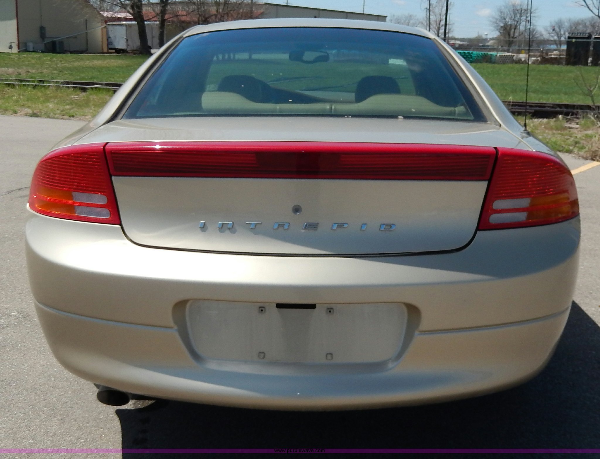 2000 Dodge Intrepid ES in Manhattan, KS | Item D8042 sold | Purple Wave