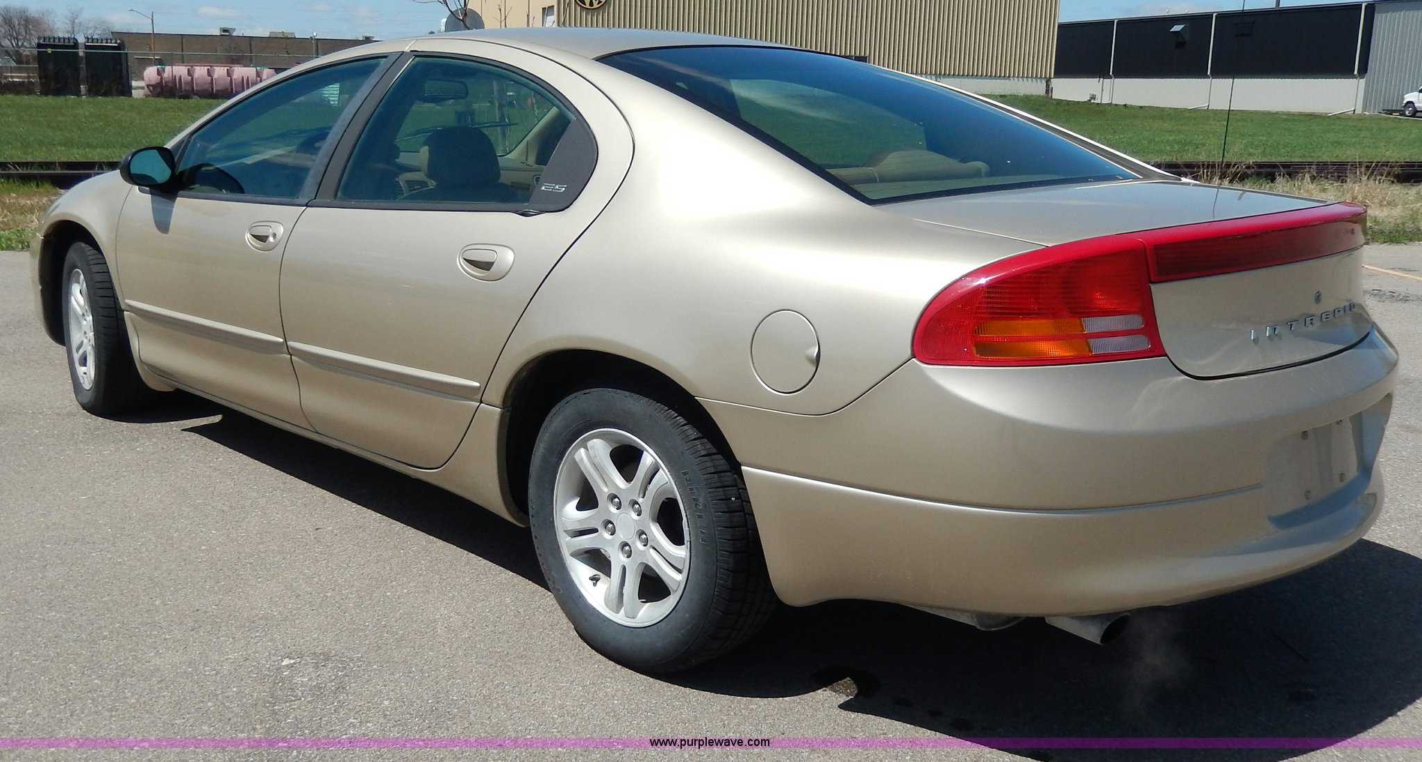 2000 Dodge Intrepid ES in Manhattan, KS | Item D8042 sold | Purple Wave