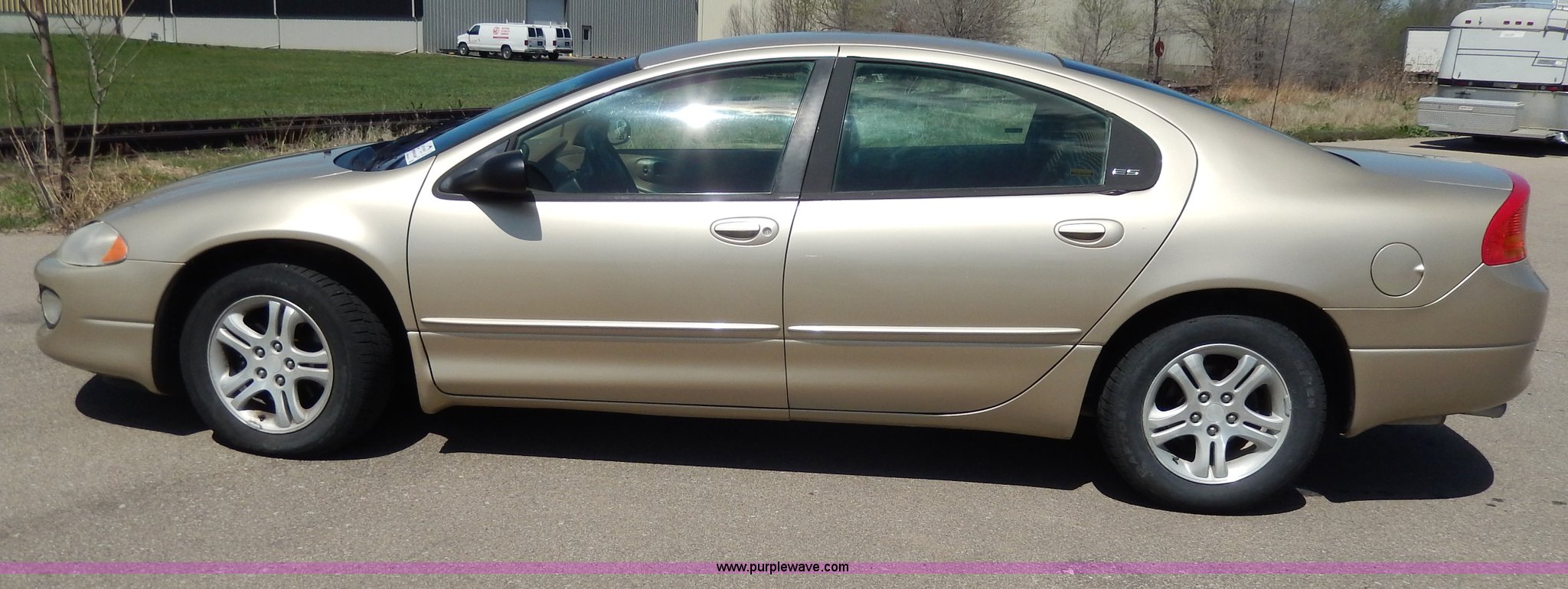 2000 Dodge Intrepid ES in Manhattan, KS | Item D8042 sold | Purple Wave