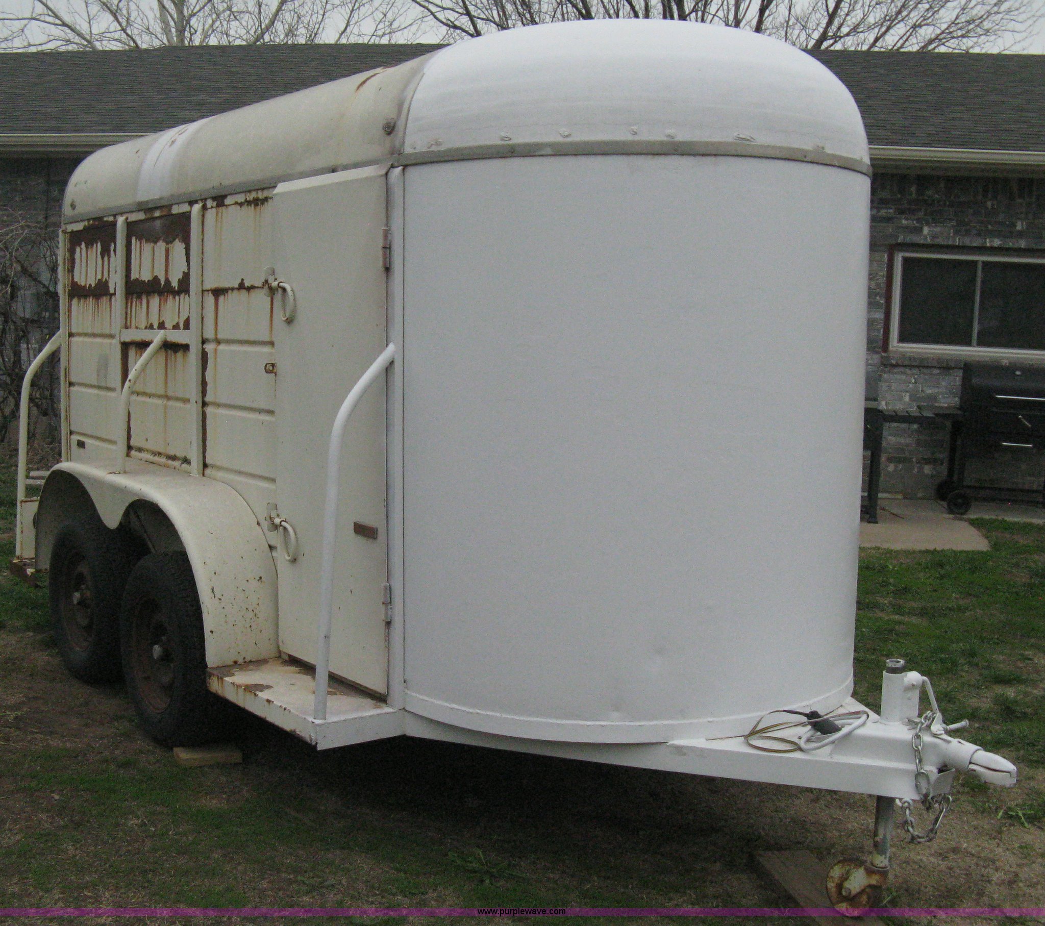 1982 WW cargo trailer in Goddard, KS | Item E3390 sold | Purple Wave