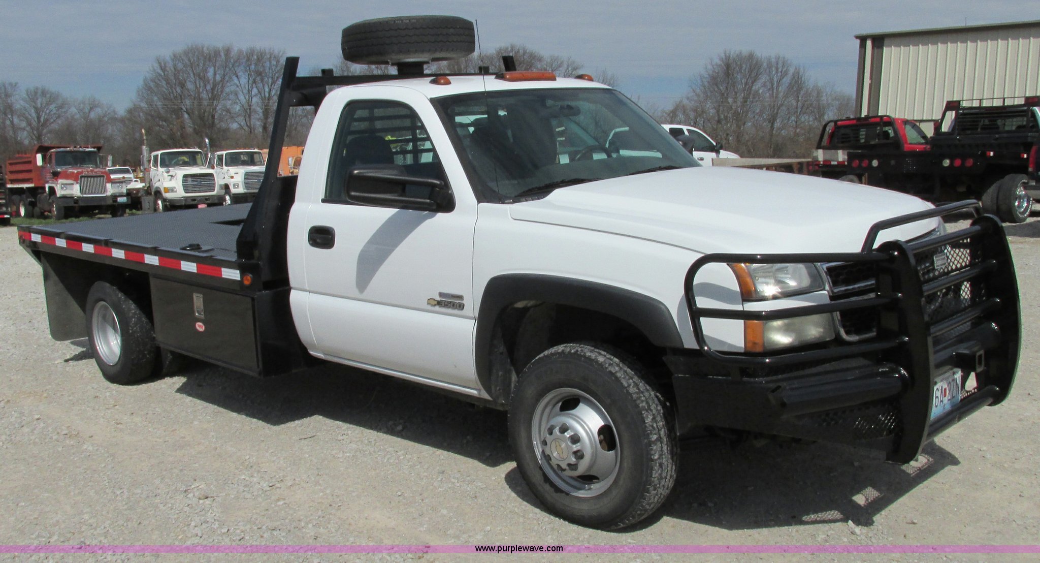 2007 Chevrolet Silverado 3500HD flatbed pickup truck in Schell City, MO ...