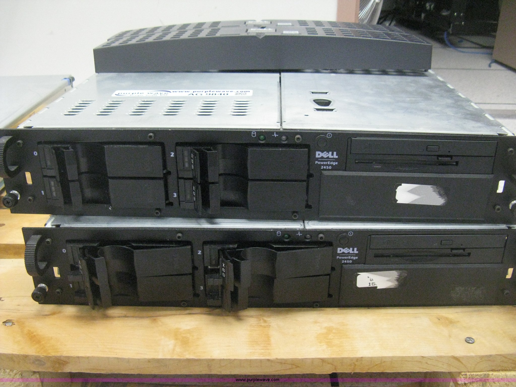 (2) Dell PowerEdge 2450 rack mount server in Wichita, KS | Item AG9840 ...