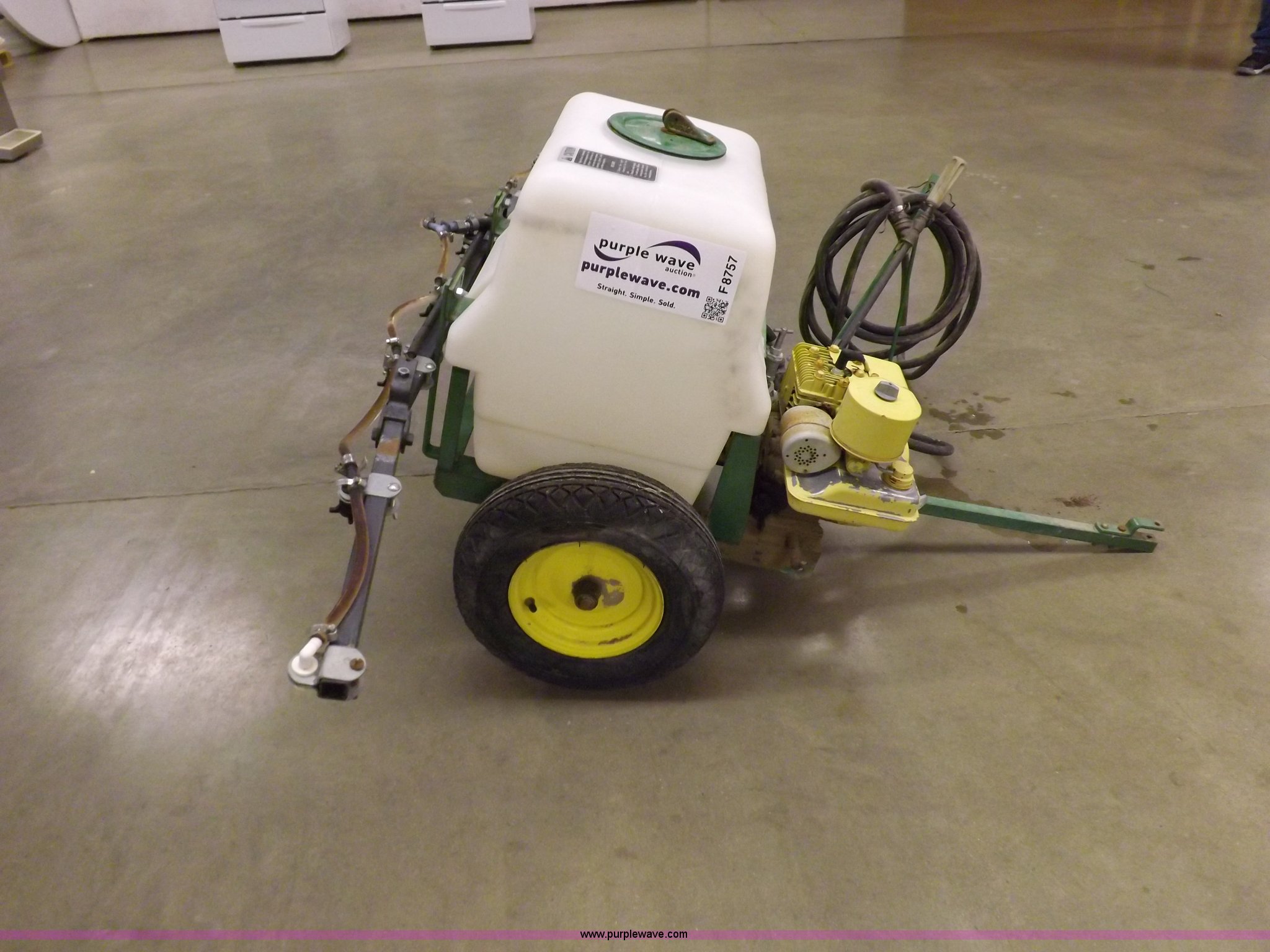 John Deere 5B pull type sprayer in Tribune, KS | Item F8757 sold ...