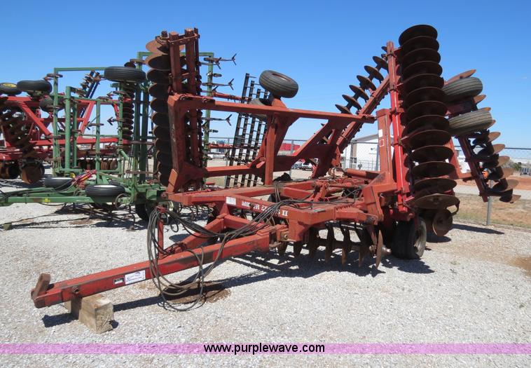 Miller Series II 24' offset disk in Weatherford, OK | Item B4735 sold ...