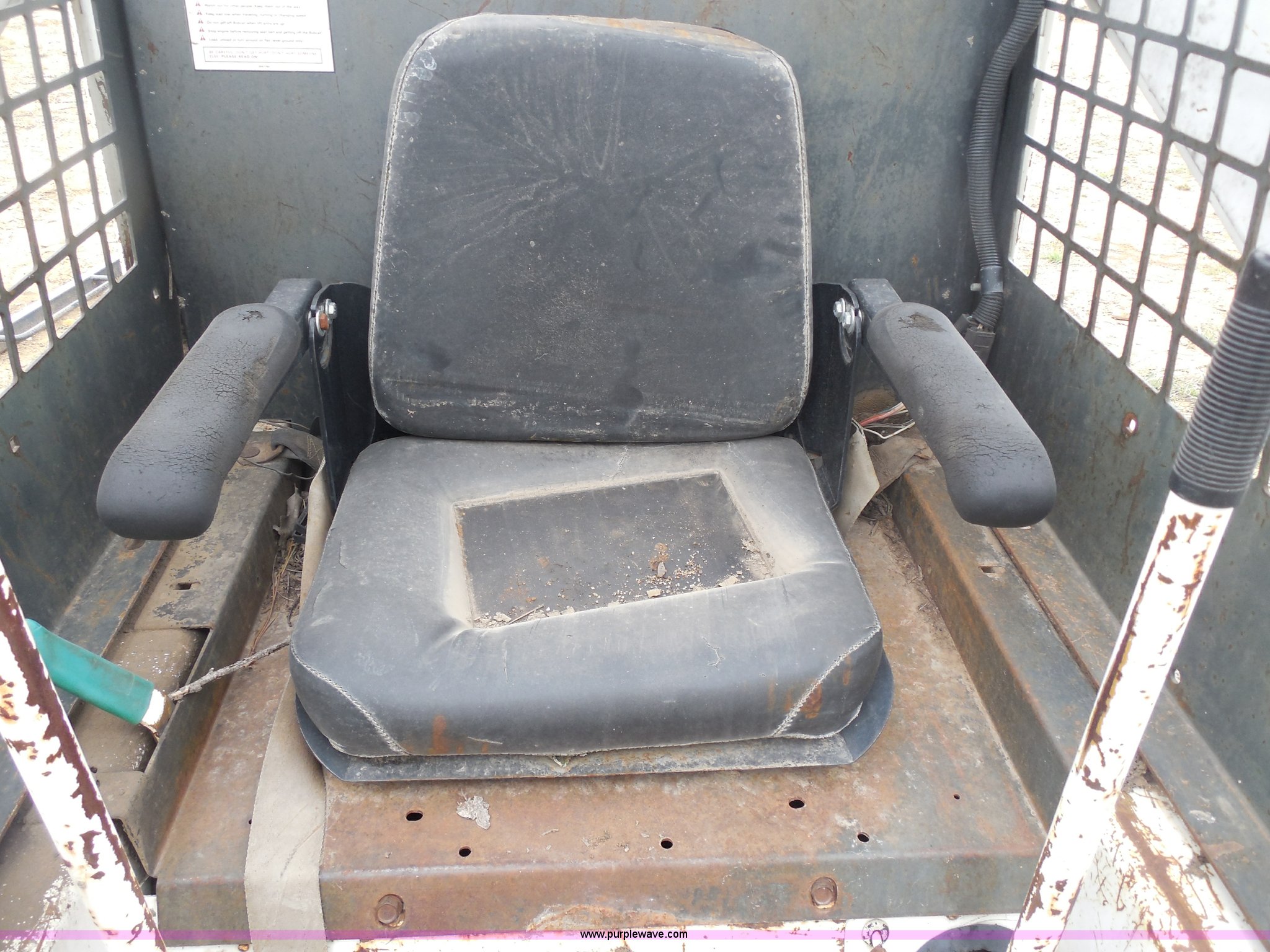 1980 Bobcat 732 skid steer in Salina, KS | Item AD9483 sold | Purple Wave