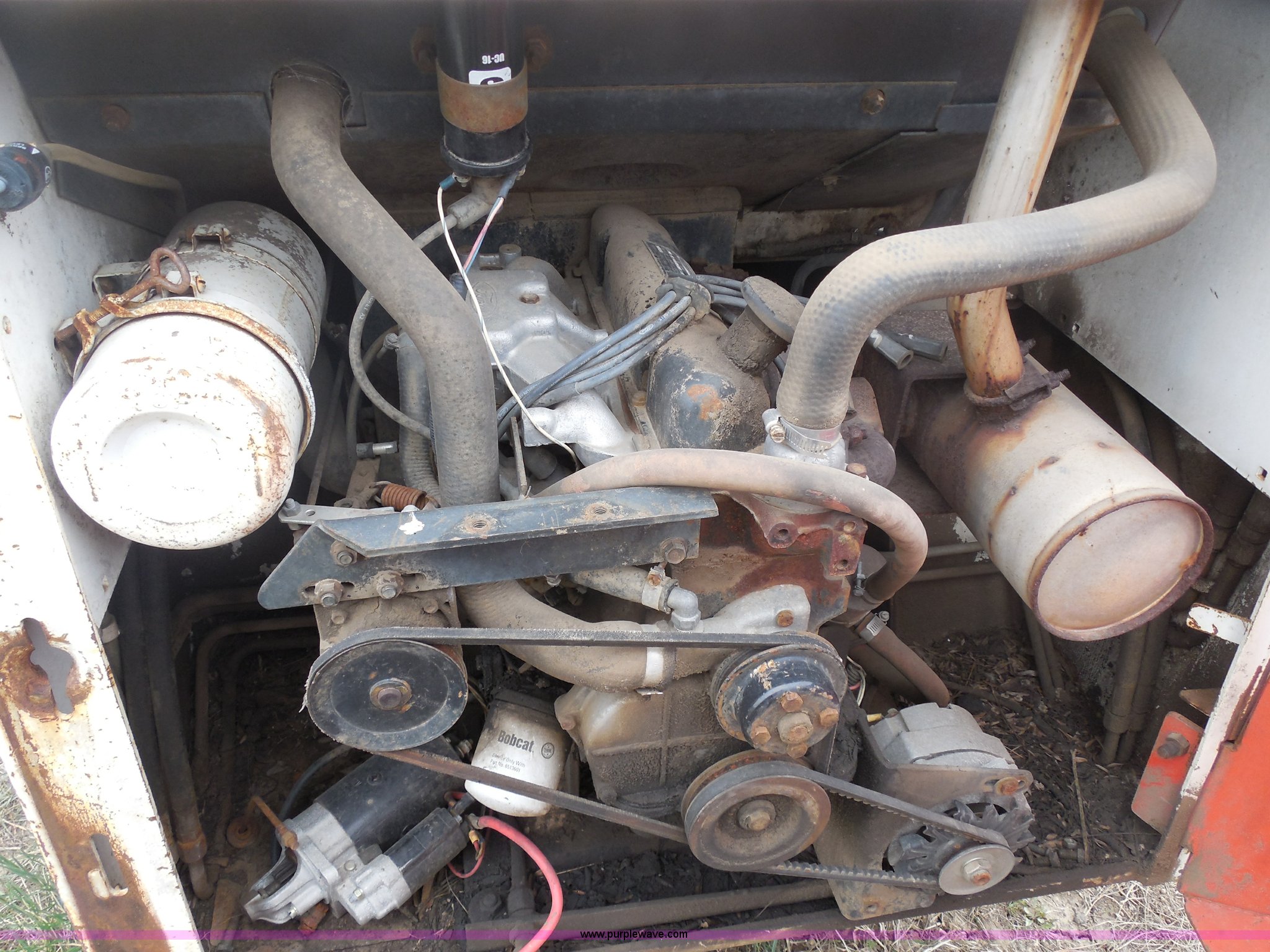 1980 Bobcat 732 skid steer in Salina, KS | Item AD9483 sold | Purple Wave