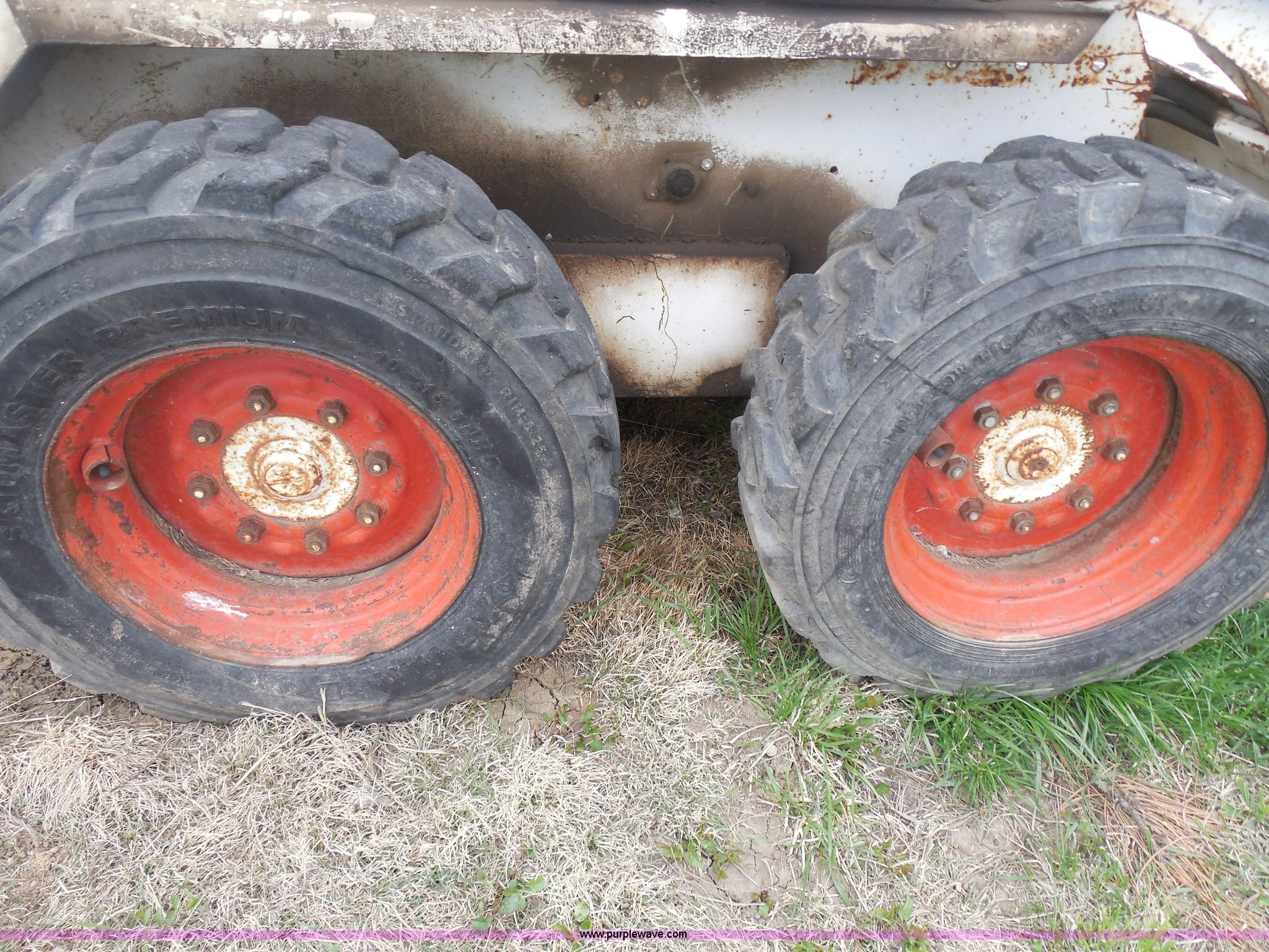 1980 Bobcat 732 skid steer in Salina, KS | Item AD9483 sold | Purple Wave