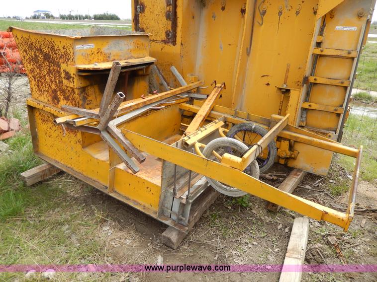 Footing mold for Jersey barrier in Topeka, KS | Item AJ9990 sold ...