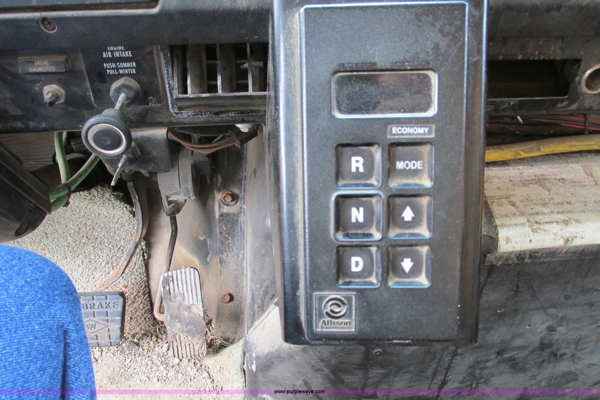 1998 International Navistar 4900 dump truck in Sikeston, MO | Item ...