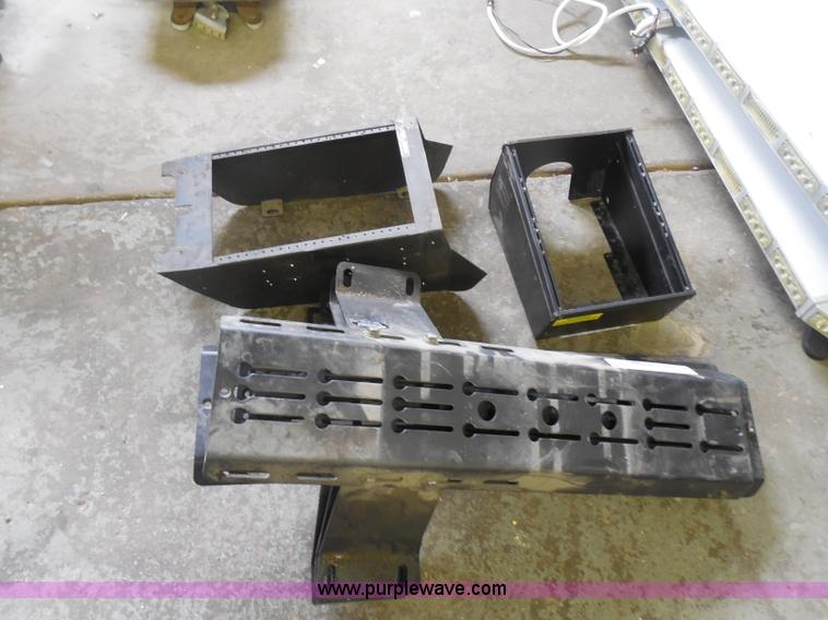 (4) center console mounting brackets in Emporia, KS | Item AD9380 sold ...