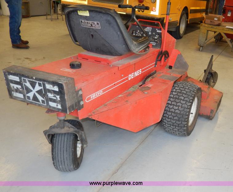 Deines 1800 ZTR lawn mower in Chapman, KS | Item W9834 sold | Purple Wave
