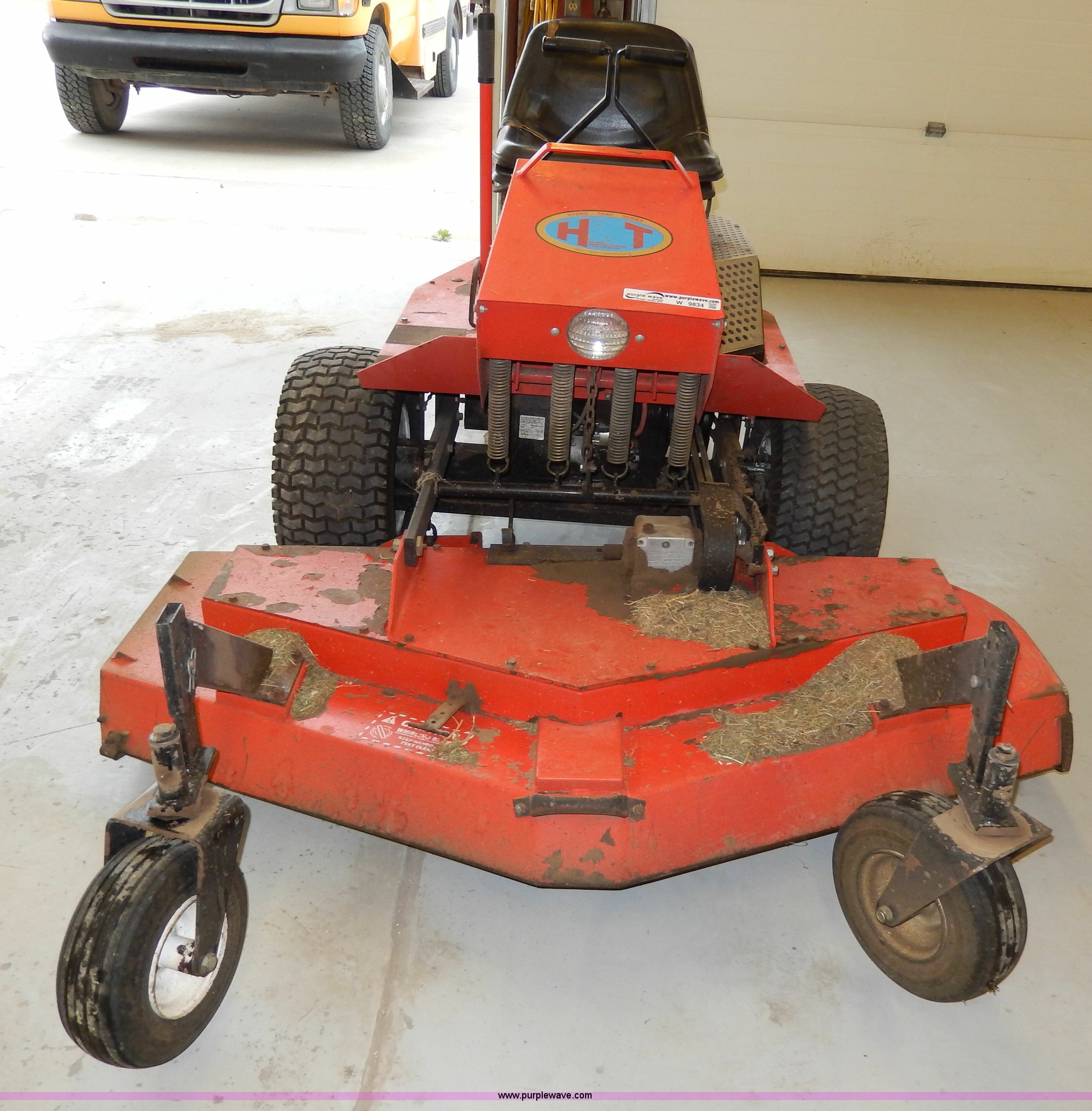 Deines 1800 ZTR lawn mower in Chapman, KS | Item W9834 sold | Purple Wave