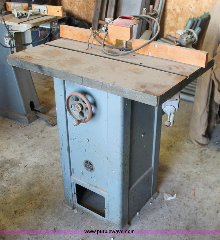 Walker Turner router in Wichita, KS | Item AH9119 sold | Purple Wave