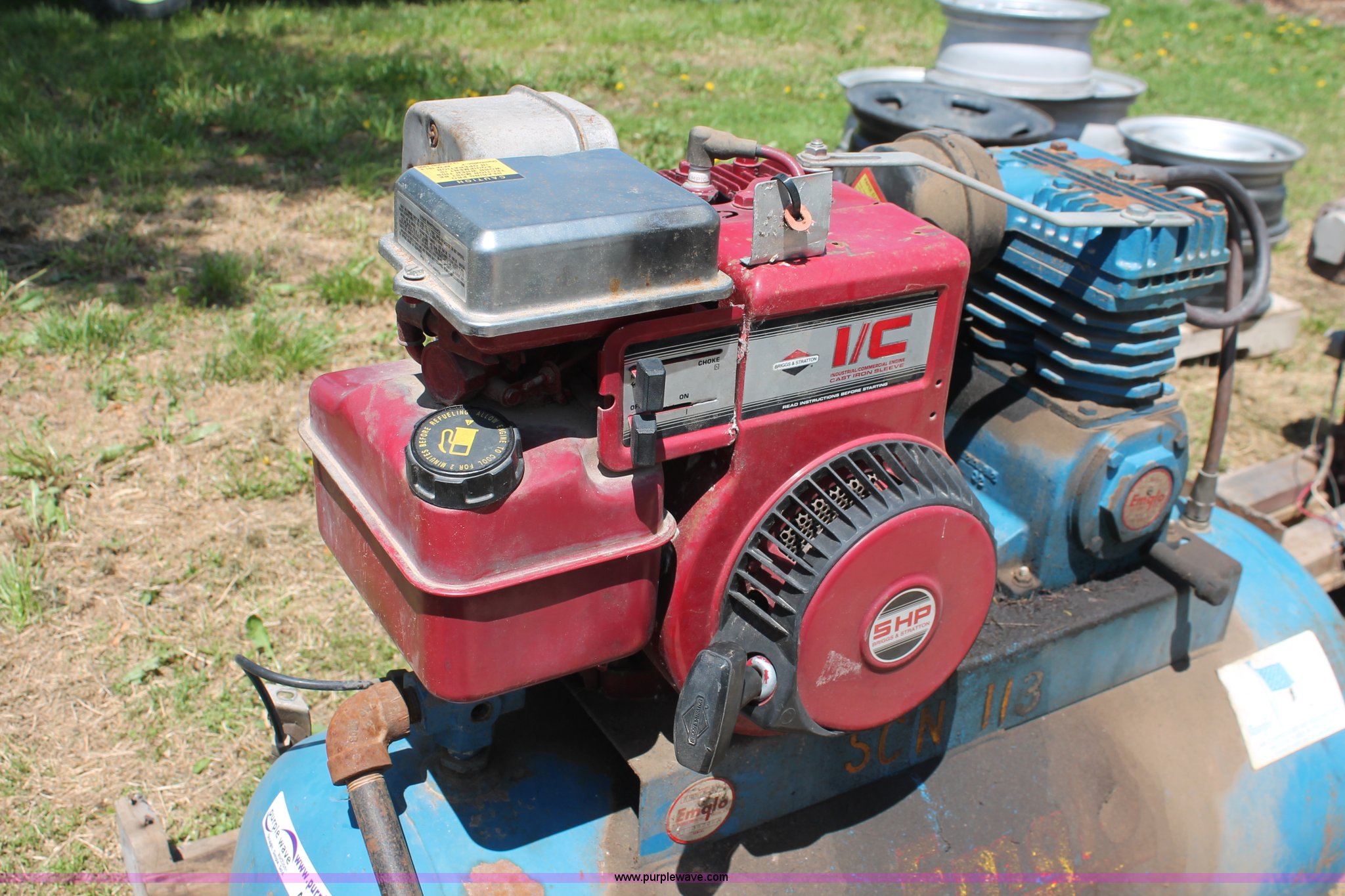 Emglo gas powered air compressor in Wichita, KS | Item AH9130 sold ...