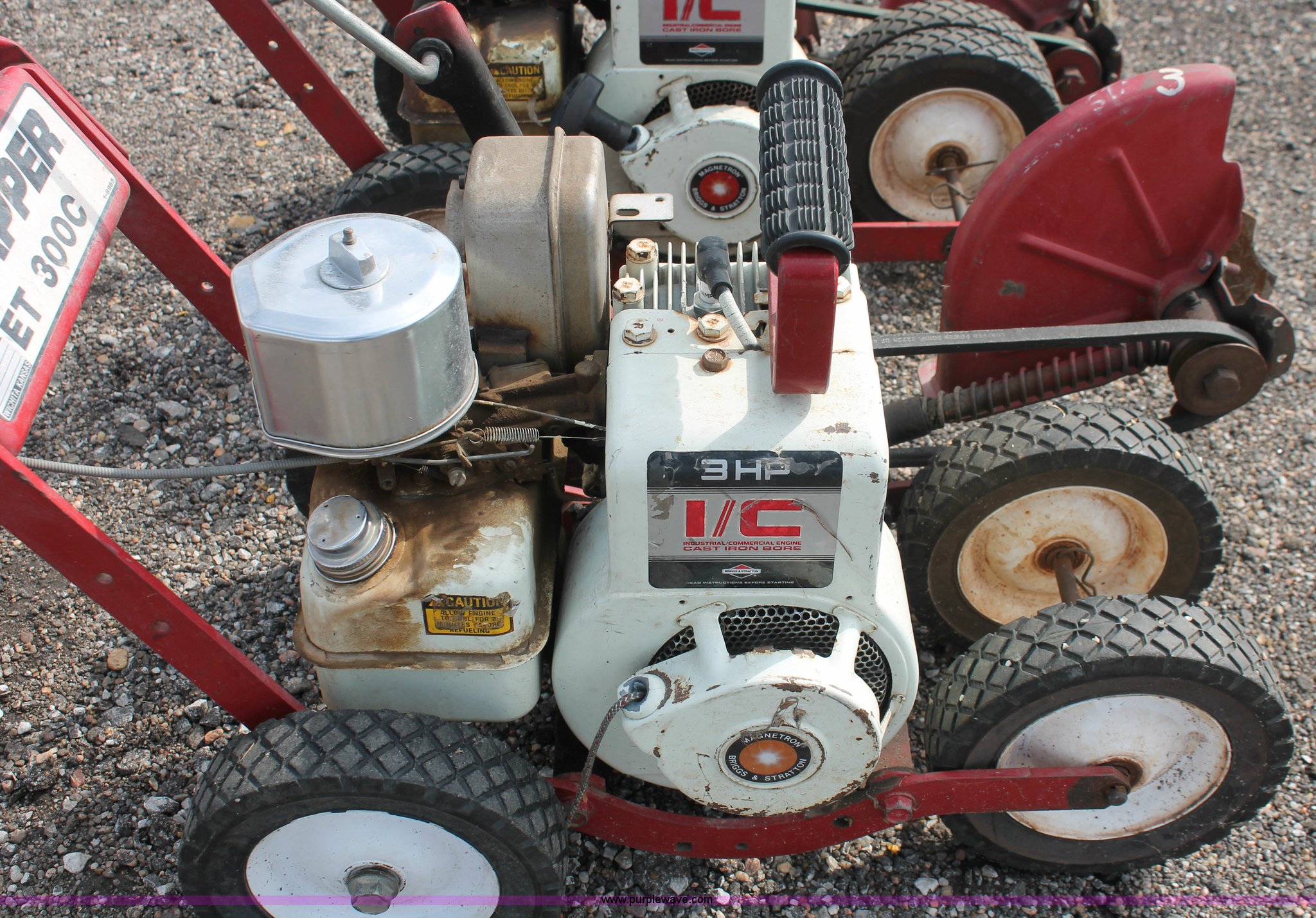 (2) Snapper ET300C gas edgers in Wichita, KS | Item AH9148 sold ...