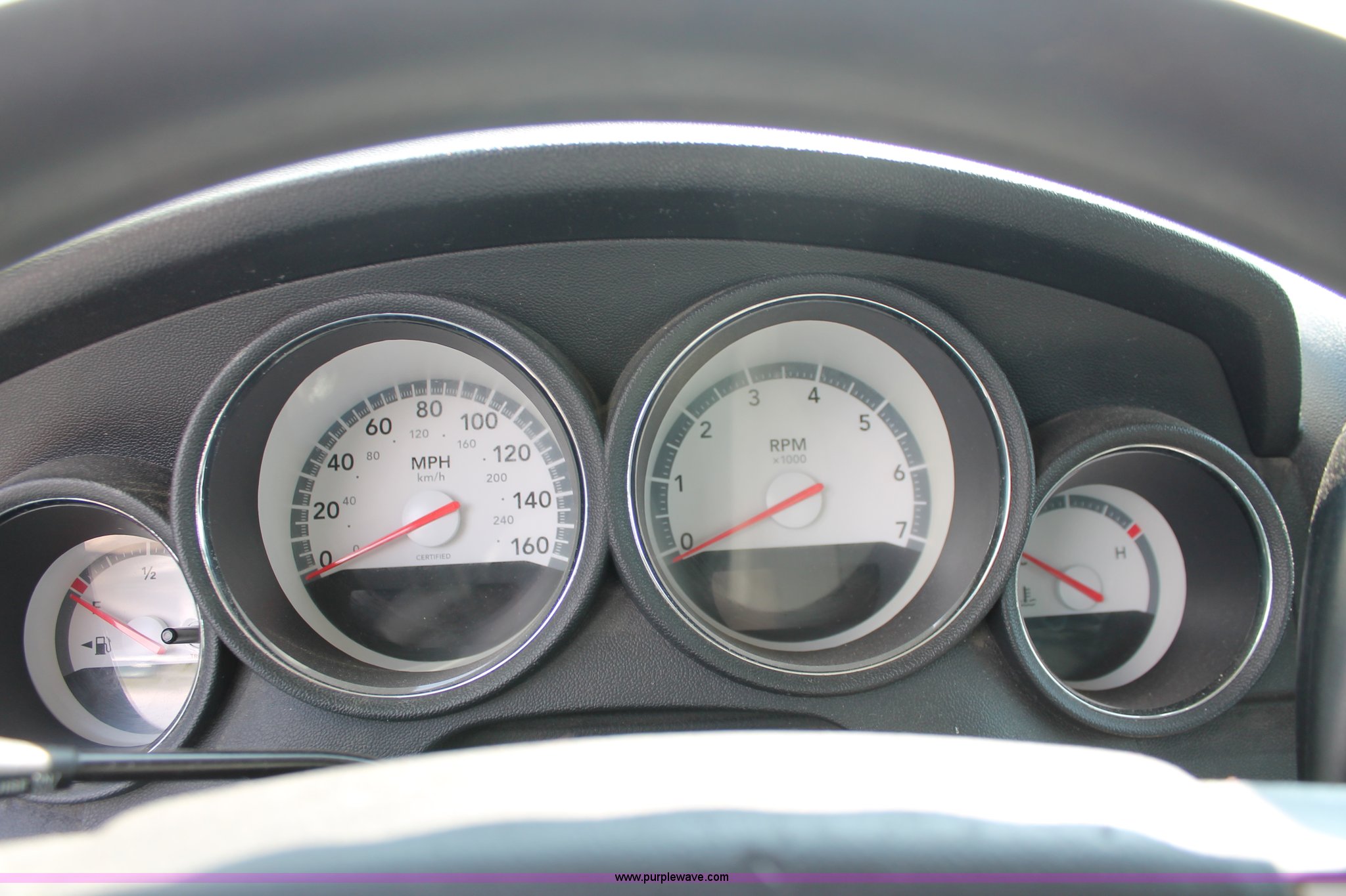 2010 Dodge Charger in Wichita, KS | Item D8229 sold | Purple Wave