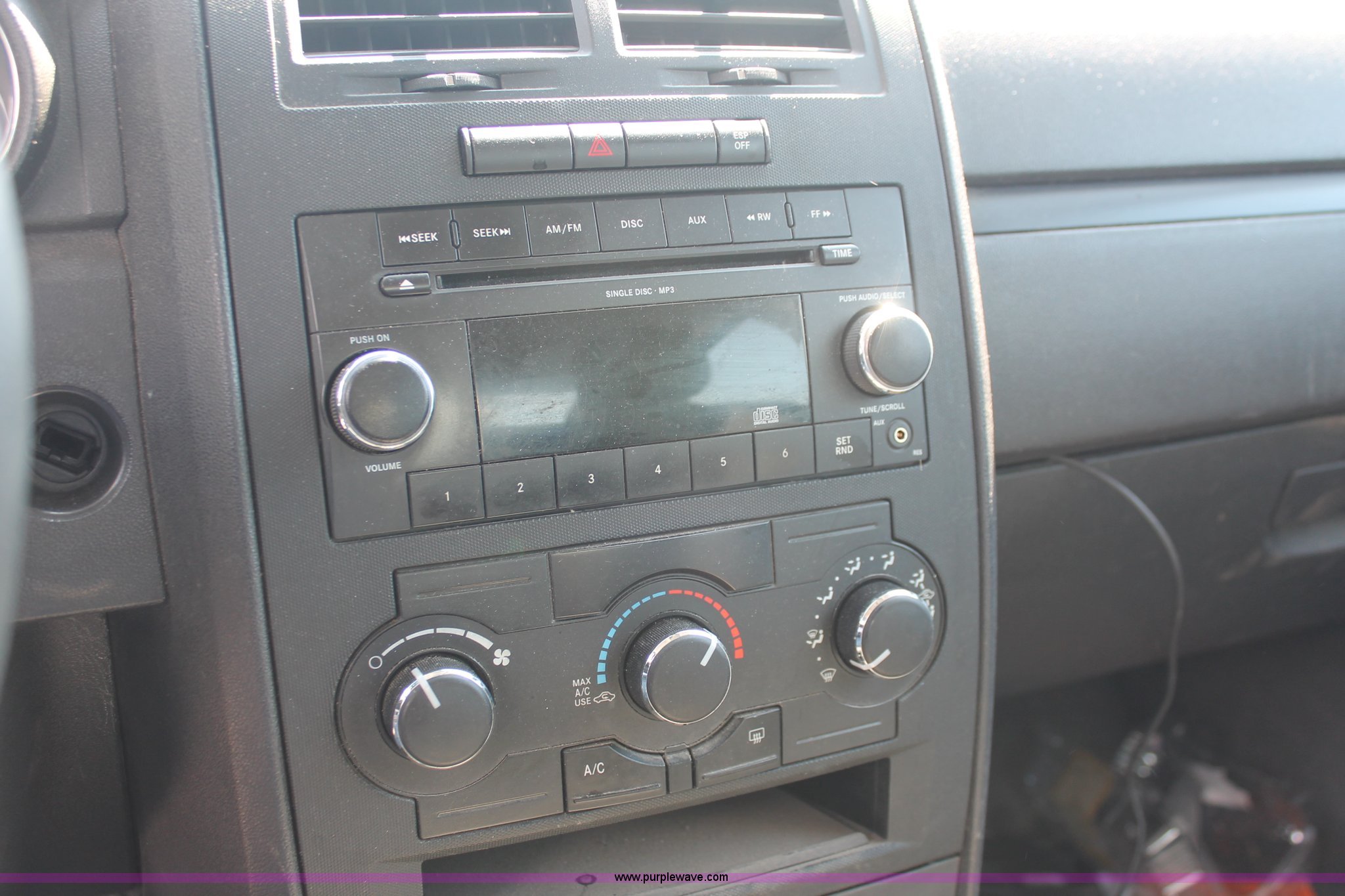 2010 Dodge Charger in Wichita, KS | Item D8229 sold | Purple Wave