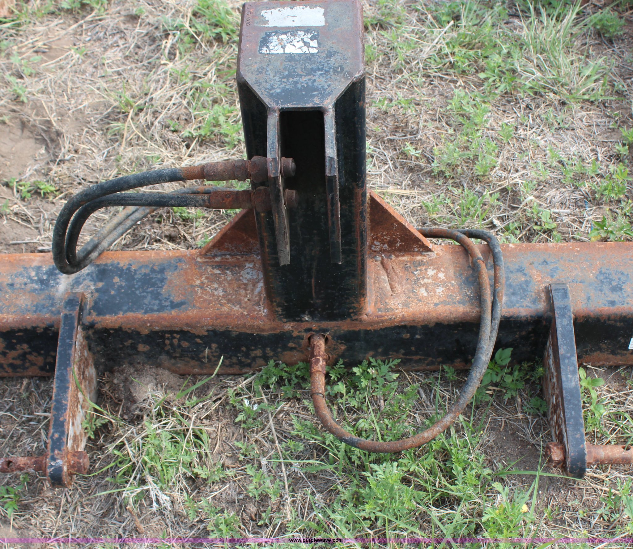 Deweze three point bale forks in Kirwin, KS | Item G5474 sold | Purple Wave