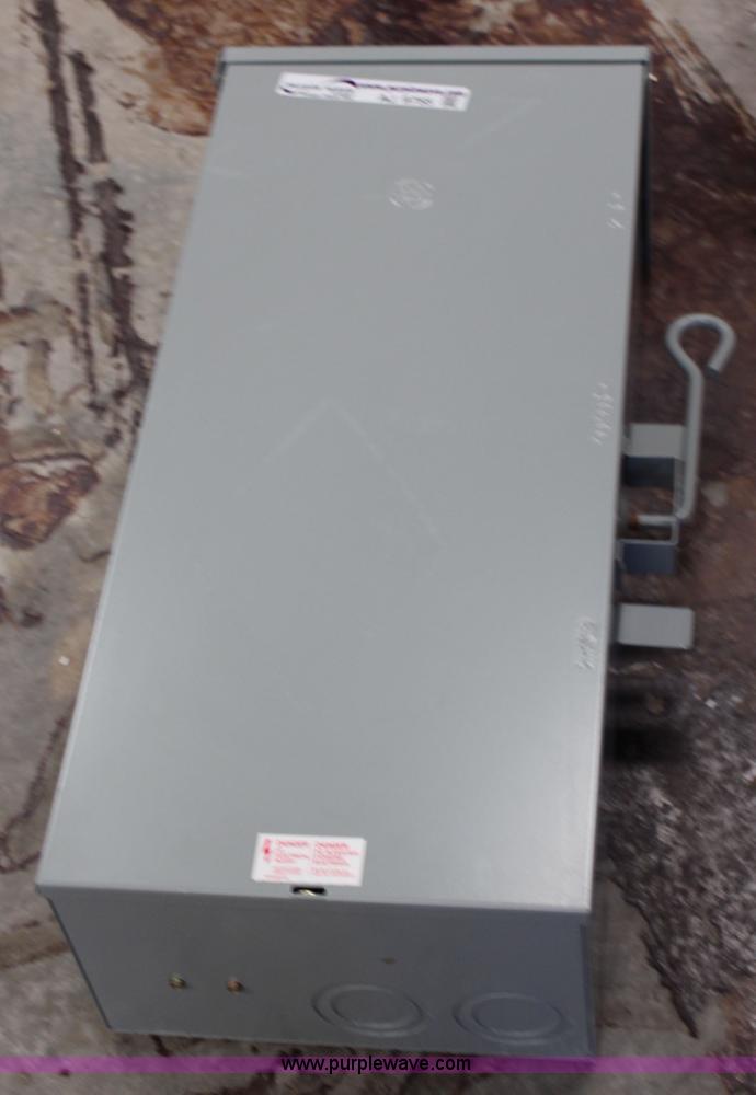GE 200 amp transfer switch in Leavenworth, KS | Item AJ9755 sold ...