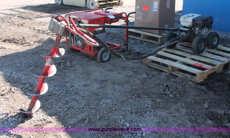 Portable post hole digger in Wichita, KS | Item F9116 sold | Purple Wave