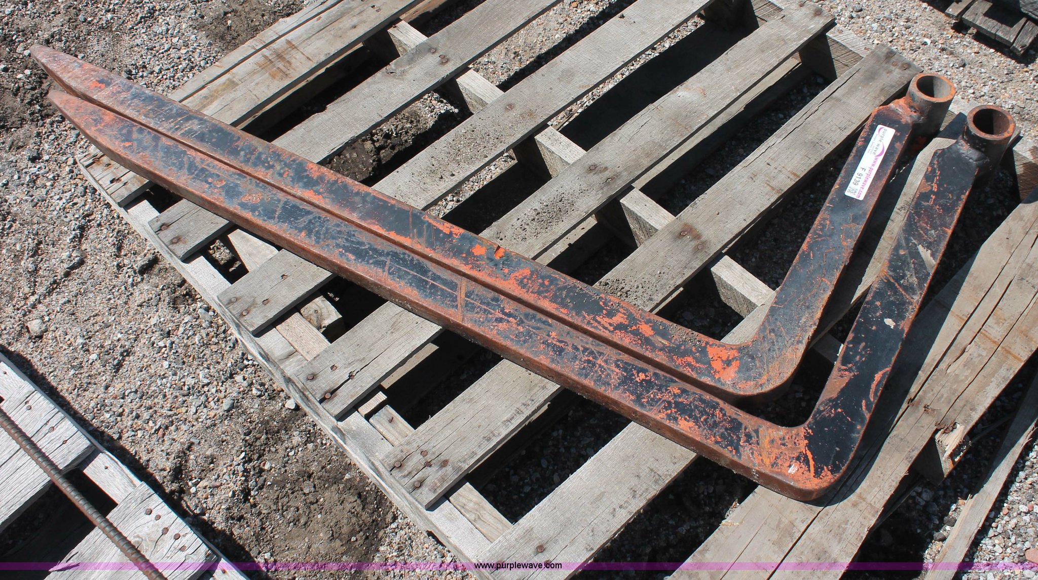(2) 48" brick forks in Wichita, KS | Item F9139 sold | Purple Wave