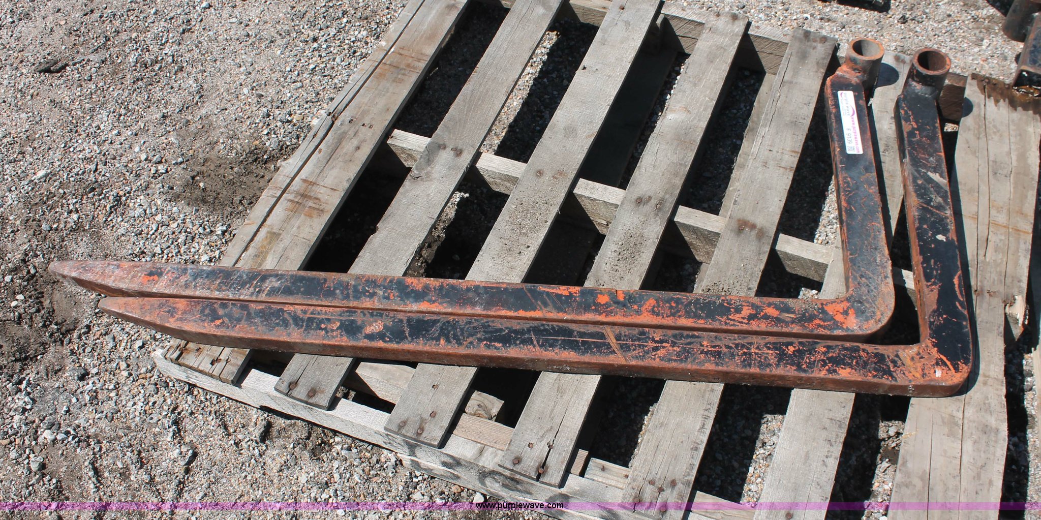 (2) 48" brick forks in Wichita, KS | Item F9139 sold | Purple Wave