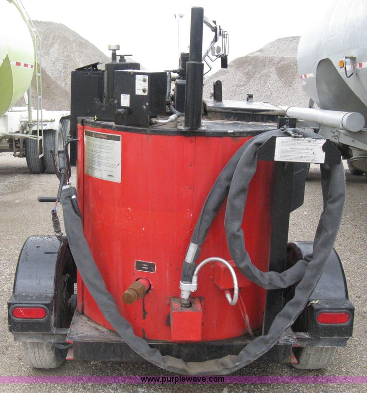 2003 Crafco SS125 hot melter applicator in Wichita, KS | Item E3400 sold | Purple Wave