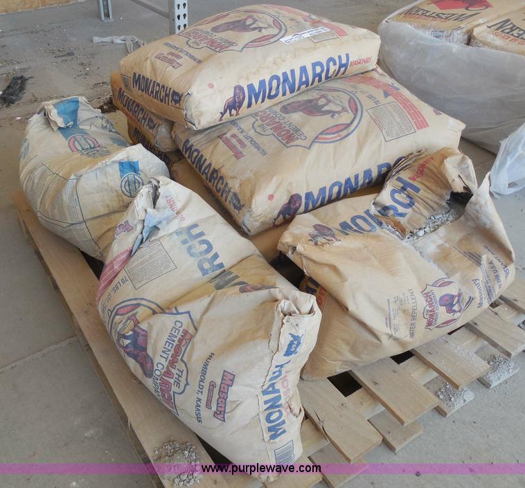 (9) 70 lbs bags of Monarch masonry cement in Ulysses, KS | Item AD9289 ...