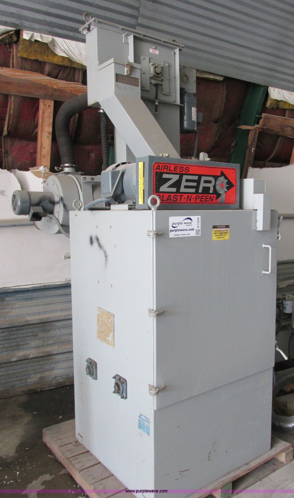 Airless Zero Blast-N-Peen enclosed sandblasting machine in Warrenton ...
