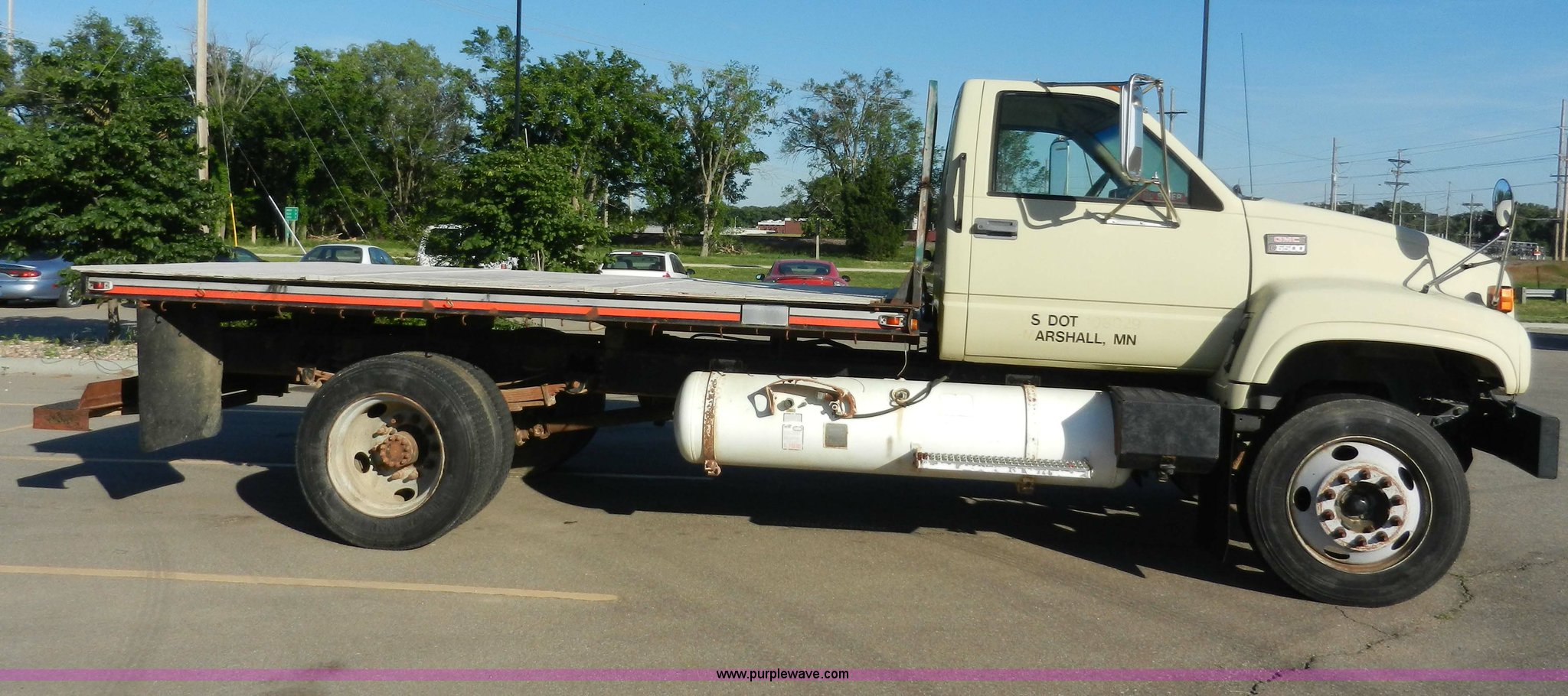 1999 GMC C6500 flatbed truck in Manhattan, KS | Item H3076 sold ...