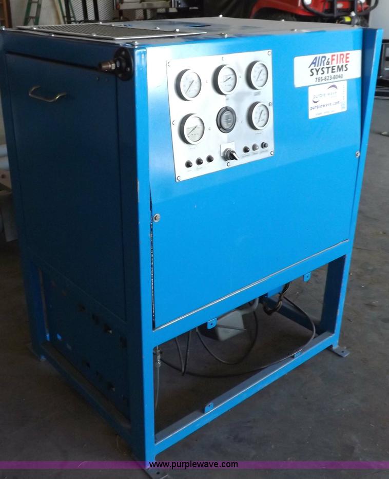 Bauer 5000 CFM breathing four stage air compressor in Elkhart, KS ...