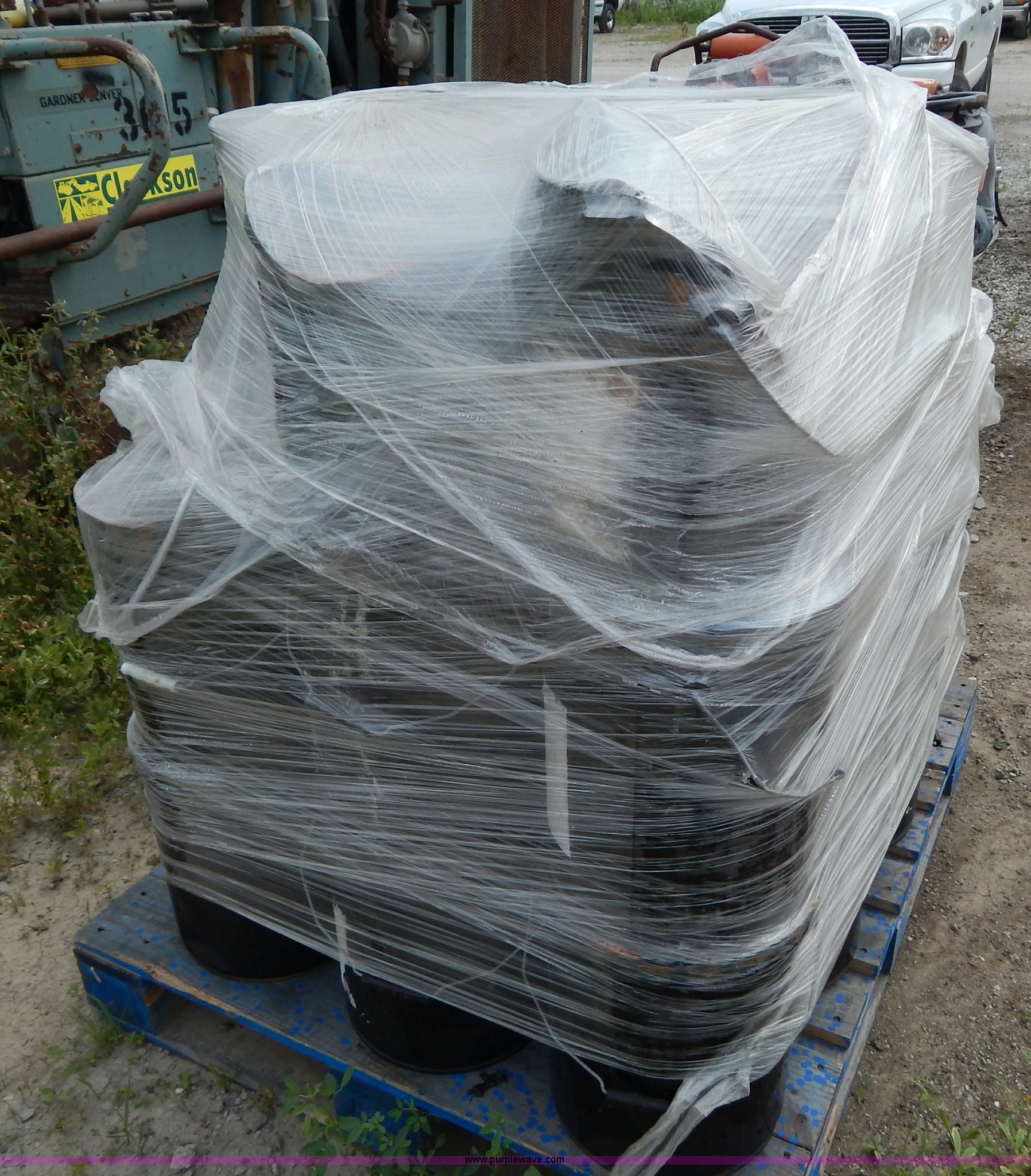 (31) concrete pipe dope buckets in Kansas City, MO | Item AE9823 sold ...