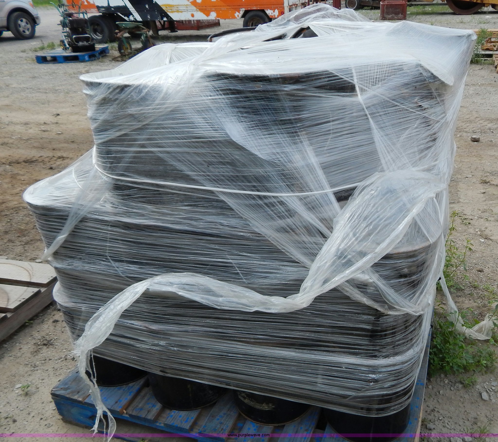 (31) concrete pipe dope buckets in Kansas City, MO | Item AE9823 sold ...