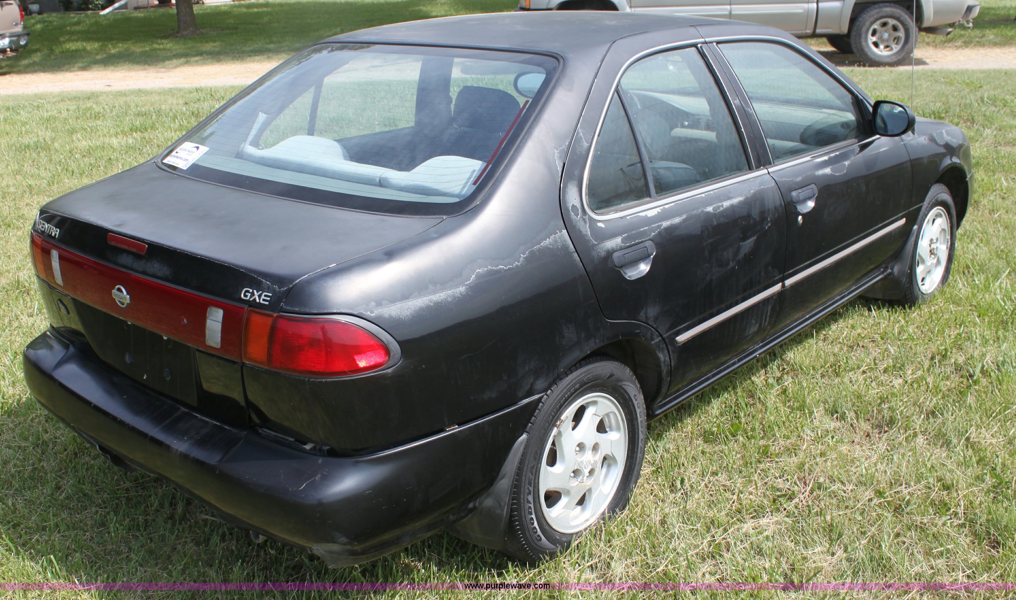 1997 Nissan Sentra GXE in Council Grove, KS | Item H7443 sold | Purple Wave