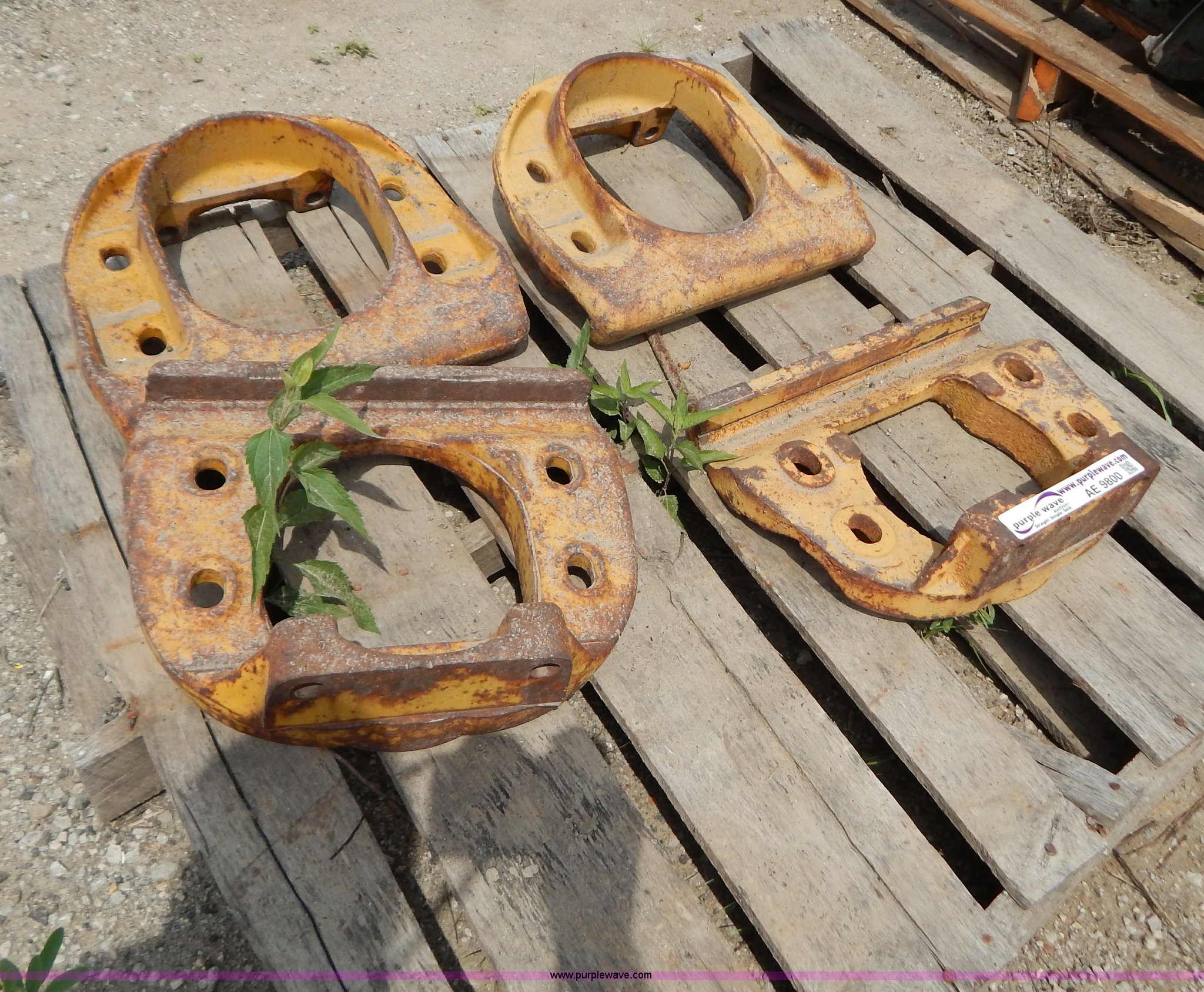 (4) idler guards for Caterpillar D8 dozer in Kansas City, MO | Item ...
