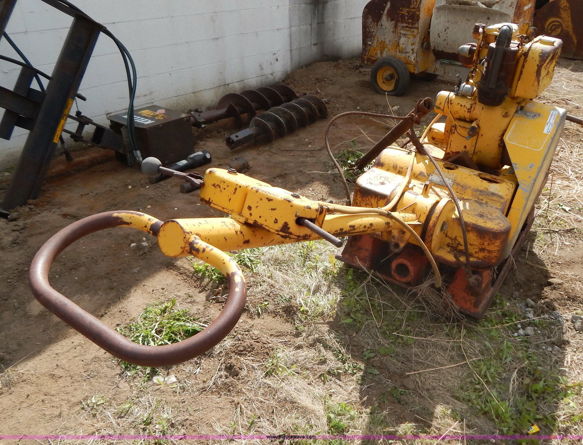 Case Vibromax ATN 2000 walk-behind tamper in Pierre, SD | Item AA9763 ...