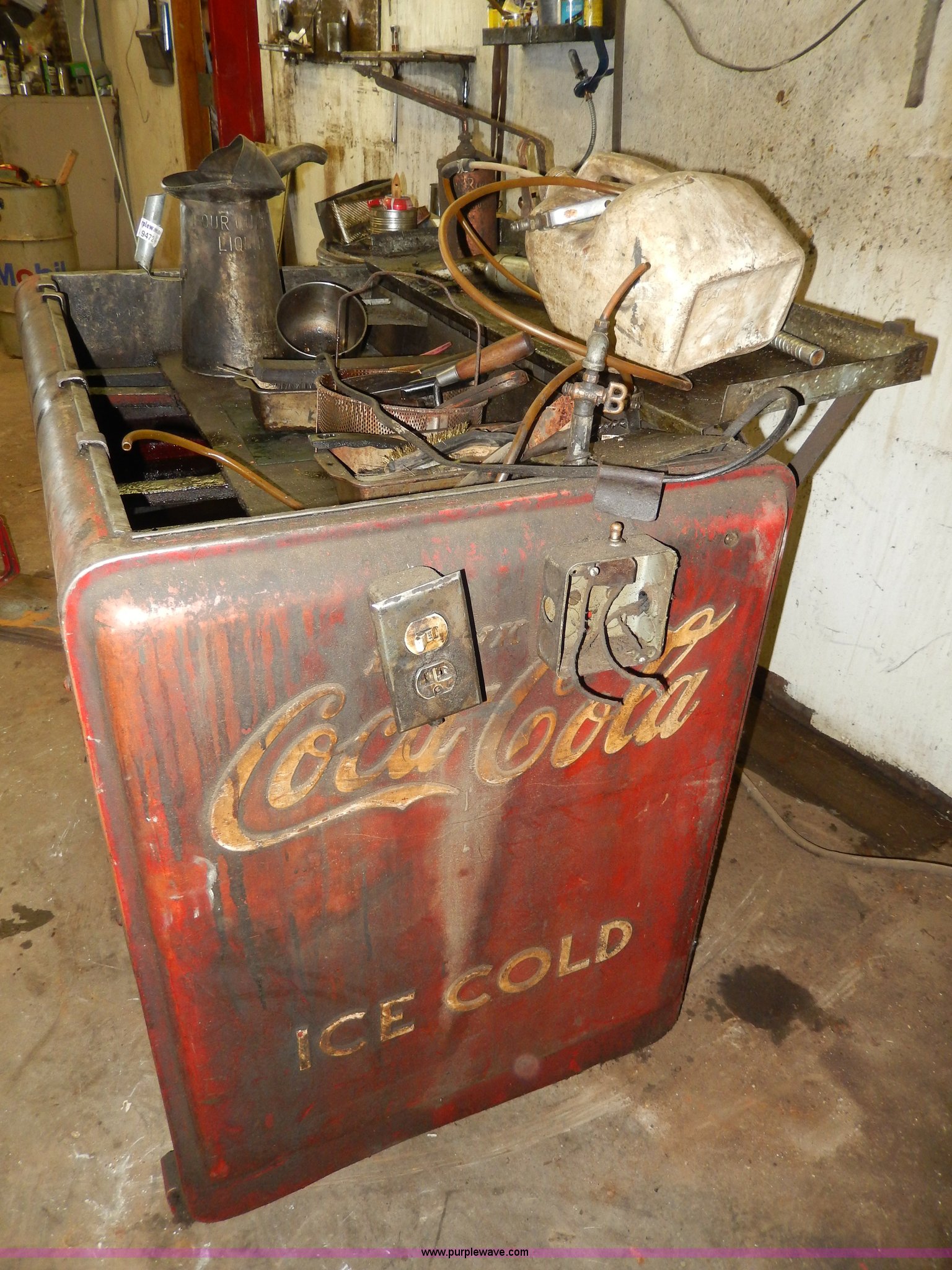 Coca Cola parts washer in Pierre, SD | Item AS9472 sold | Purple Wave