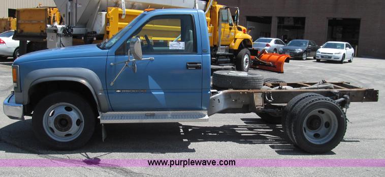 1997 Chevrolet 3500 HD pickup cab and chassis in Jefferson City, MO ...