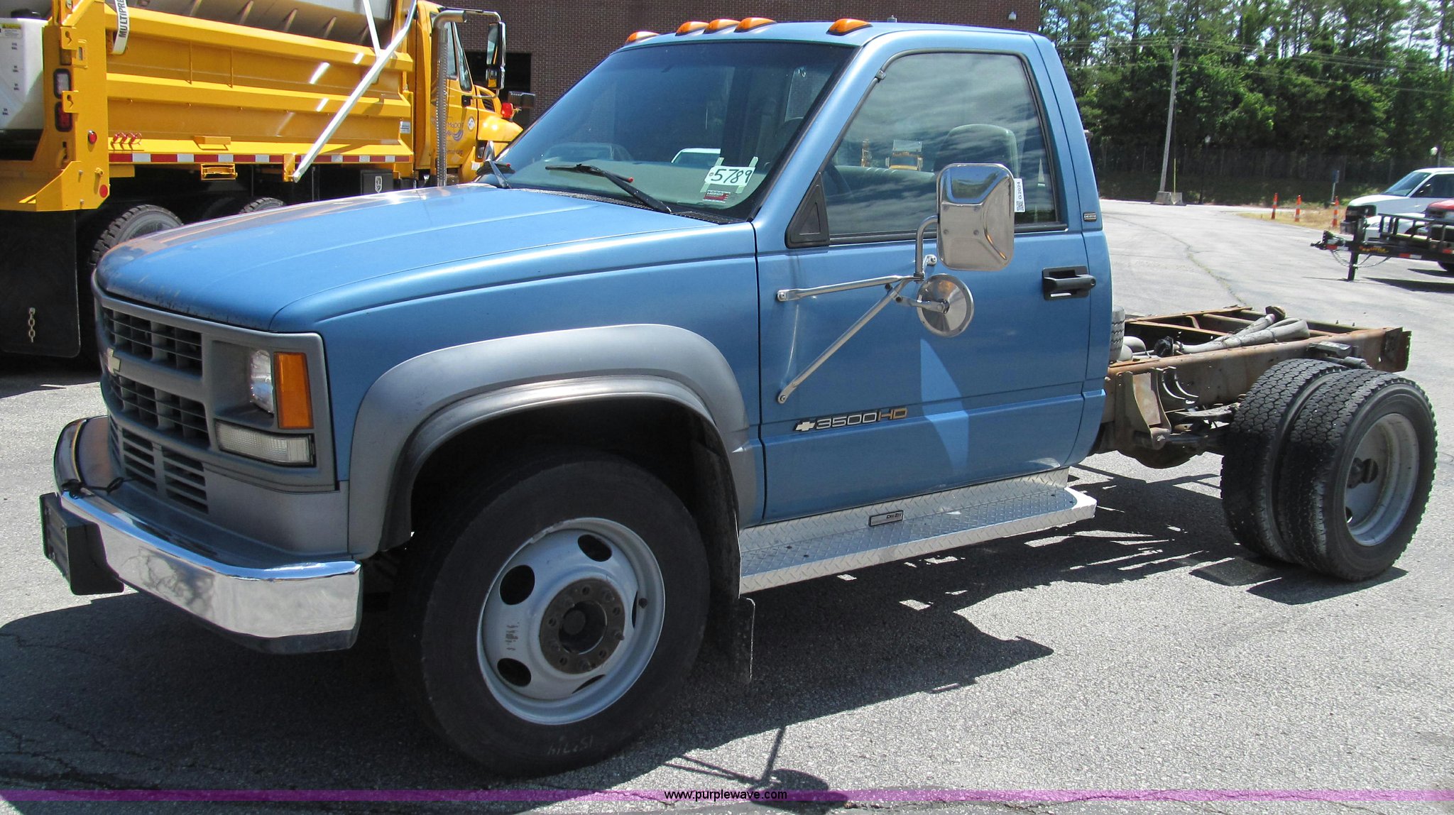 1997 Chevrolet 3500 HD pickup cab and chassis in Jefferson City, MO ...