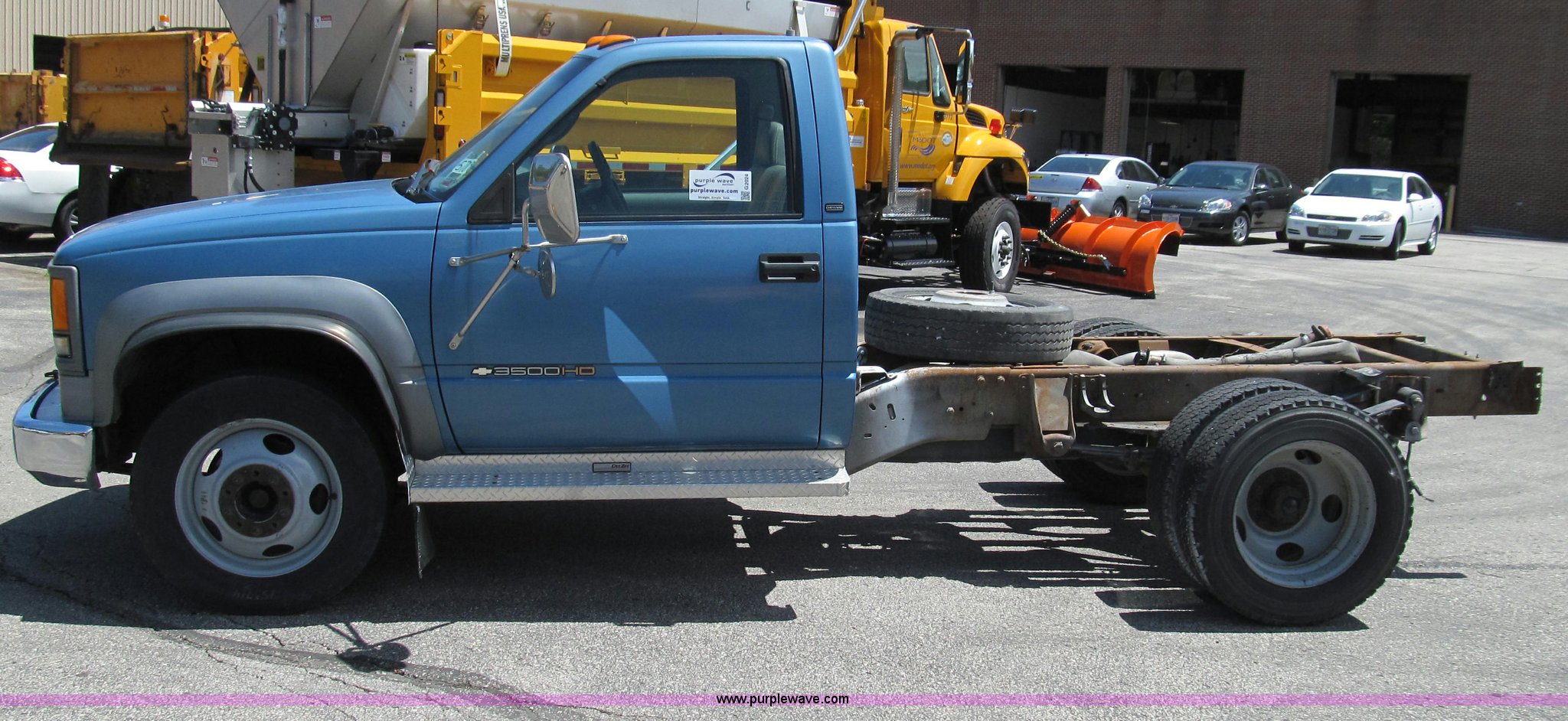 1997 Chevrolet 3500 HD pickup cab and chassis in Jefferson City, MO ...