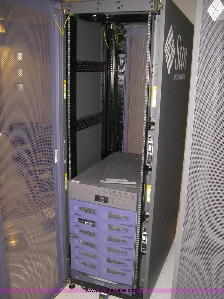 Sun Sunfire V890 rack mount server with cabinet in Wichita, KS | Item ...