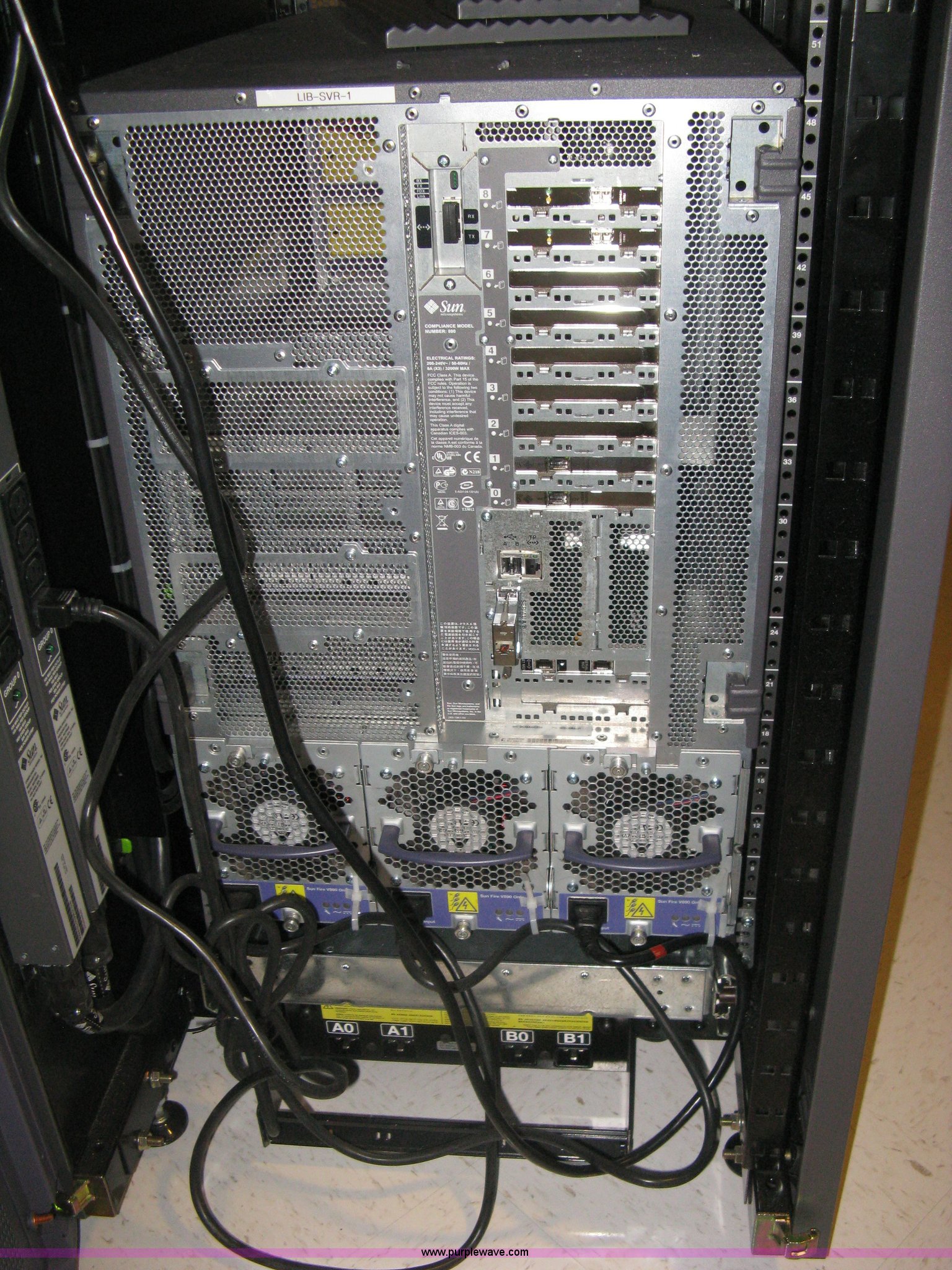 Sun Sunfire V890 rack mount server with cabinet in Wichita, KS | Item ...