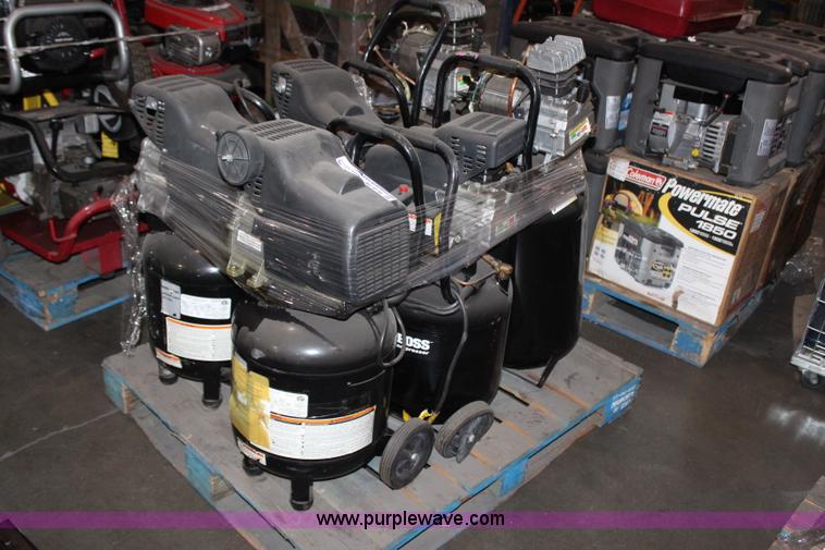 (6) 10 gallon air compressors in Spring Hill, KS | Item AU9130 sold ...