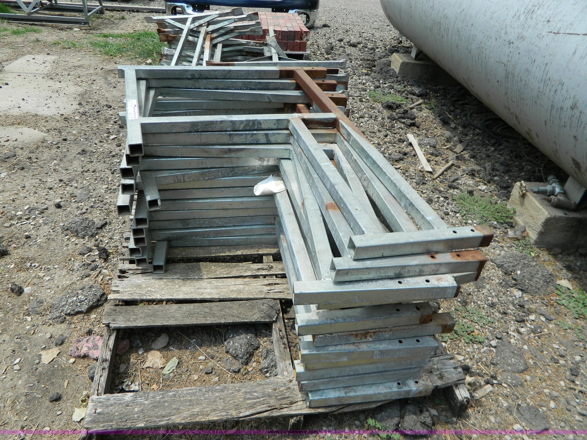 (12) sets of brick veneer jacks in Minneapolis, KS | Item Y9002 sold ...