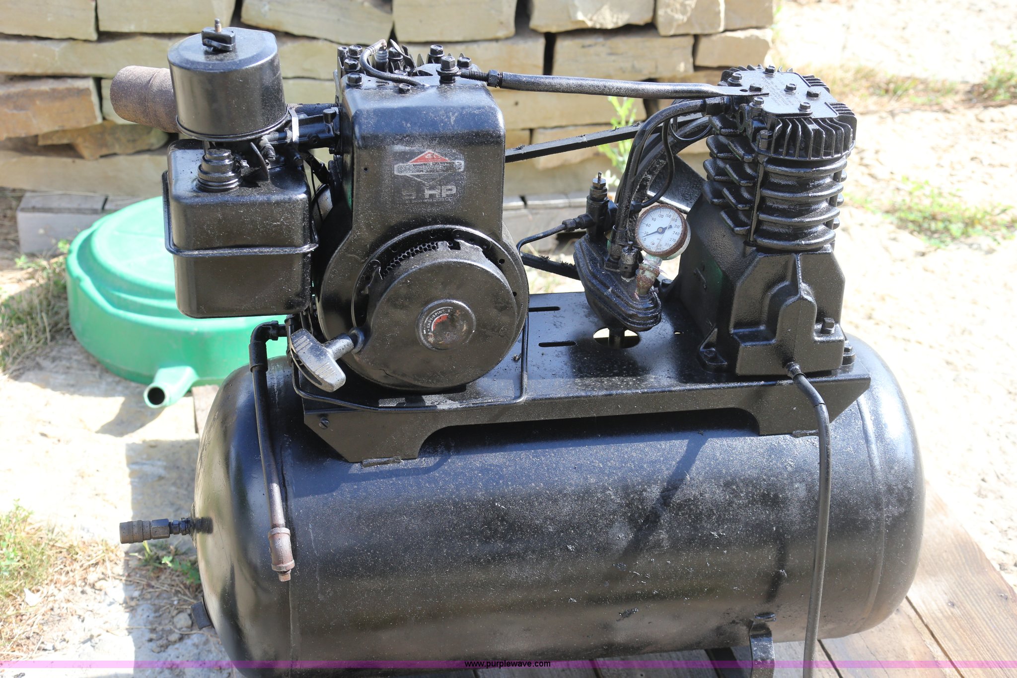 Melben air compressor in Lone Jack, MO | Item E2277 sold | Purple Wave