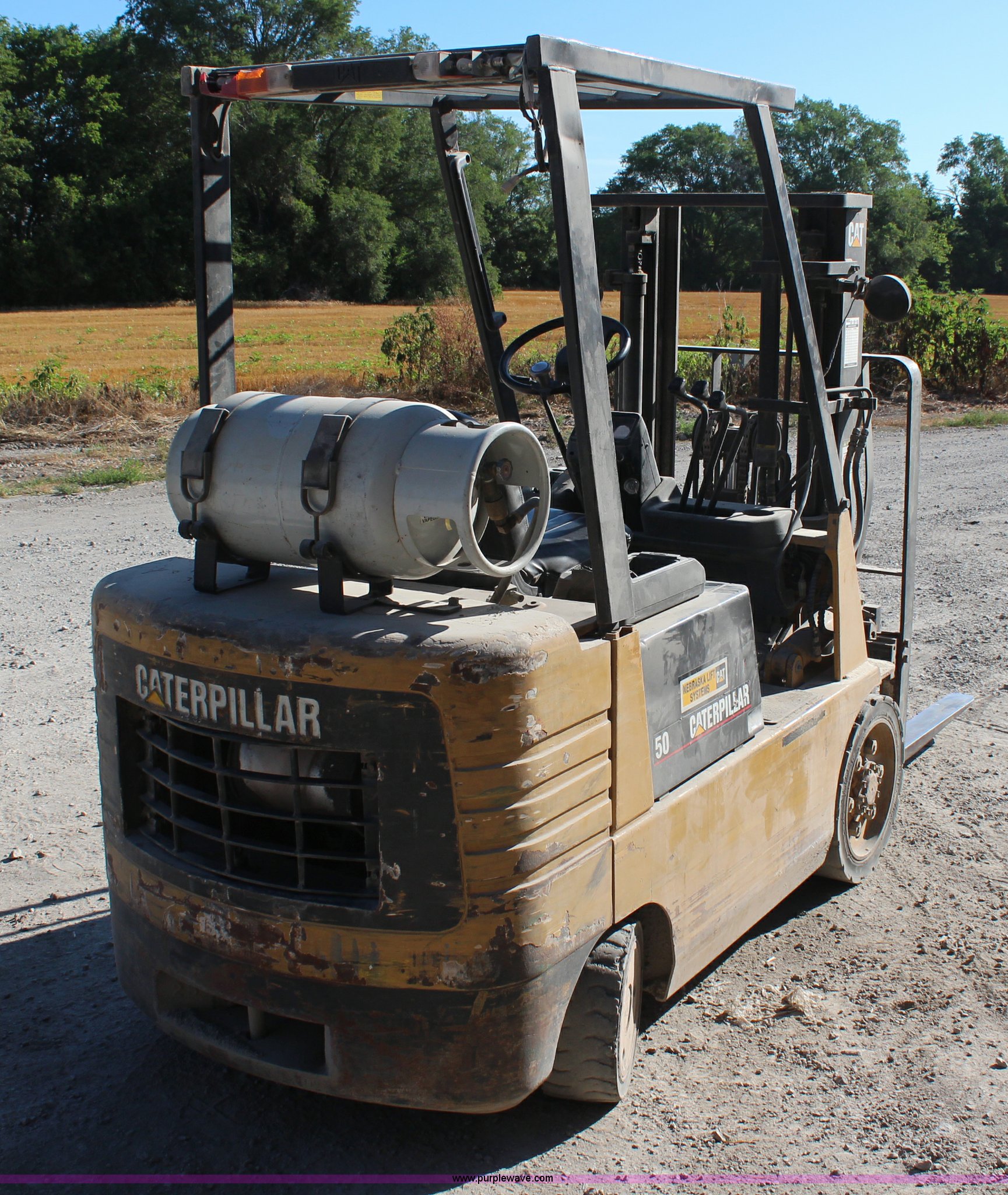 Caterpillar 50 forklift in Topeka, KS | Item H6708 sold | Purple Wave