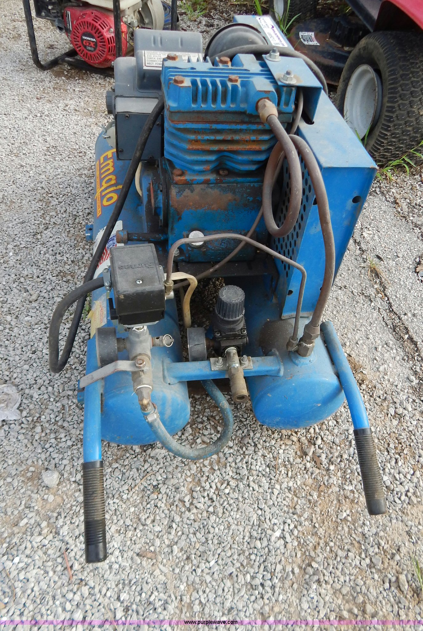 Emglo dual tank air compressor in Nevada, MO | Item AW9213 sold ...