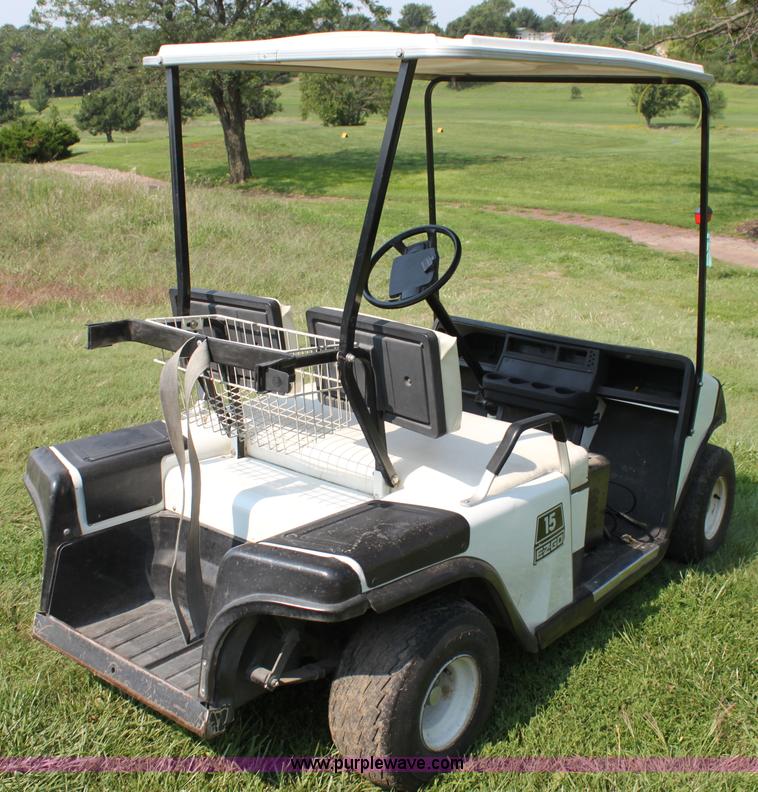 Textron EZ-GO golf cart in Chapman, KS | Item AE9119 sold | Purple Wave