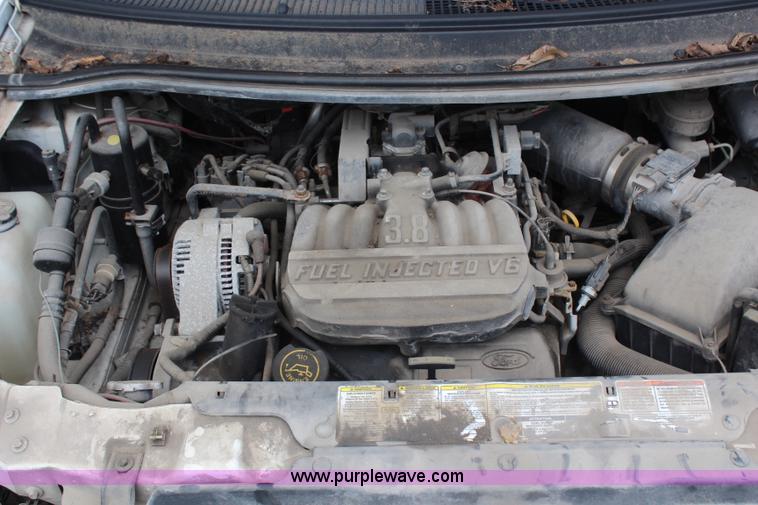 1995 Ford Windstar van in Kansas City, KS | Item H6570 sold | Purple Wave